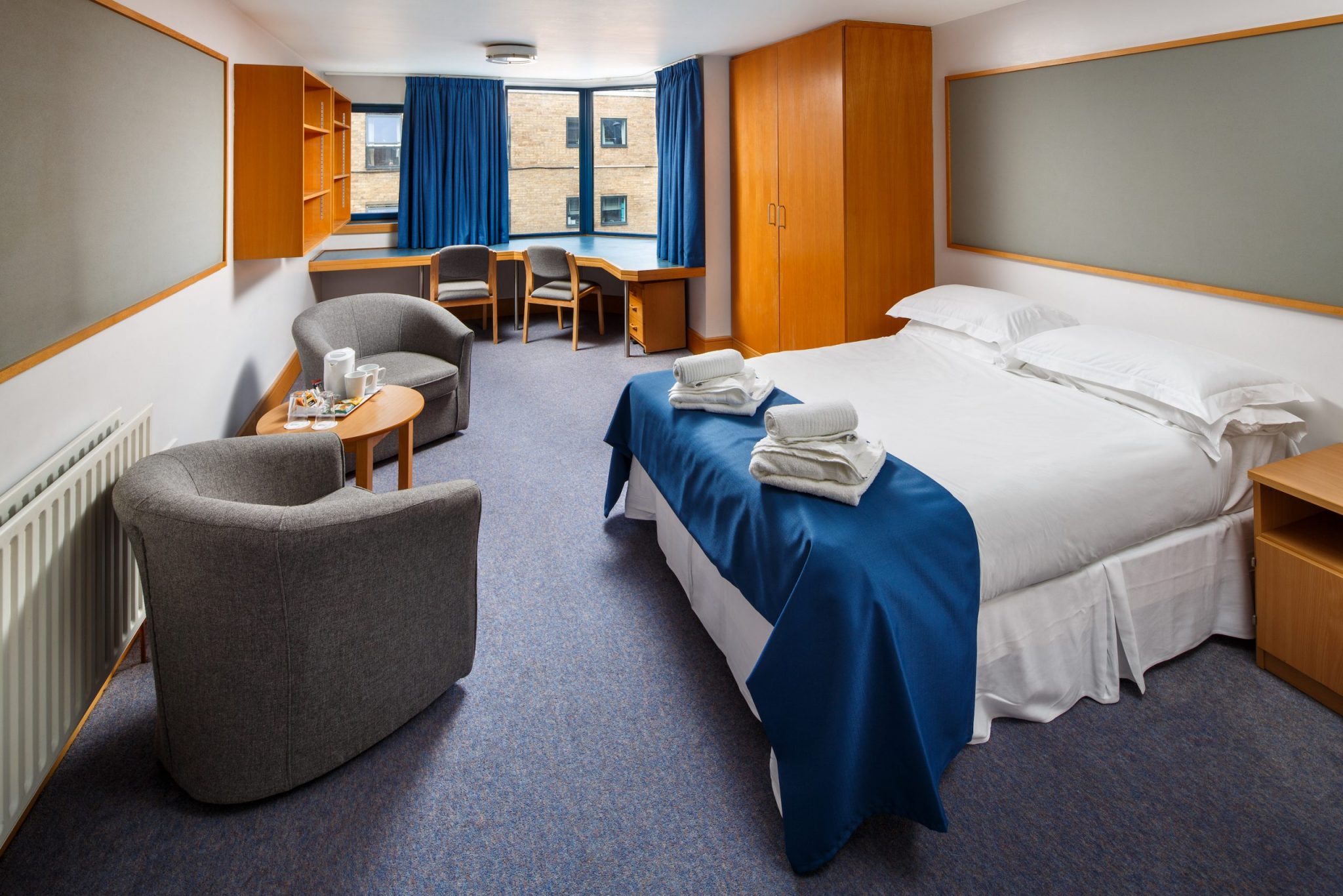 Double Room Ensuite - Conferencing at Christs College